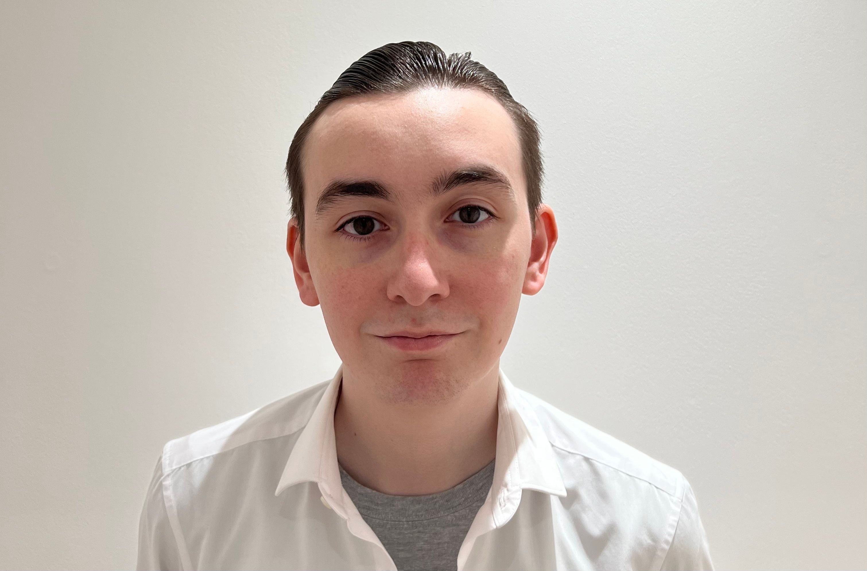 Bruce Davis | HotCars