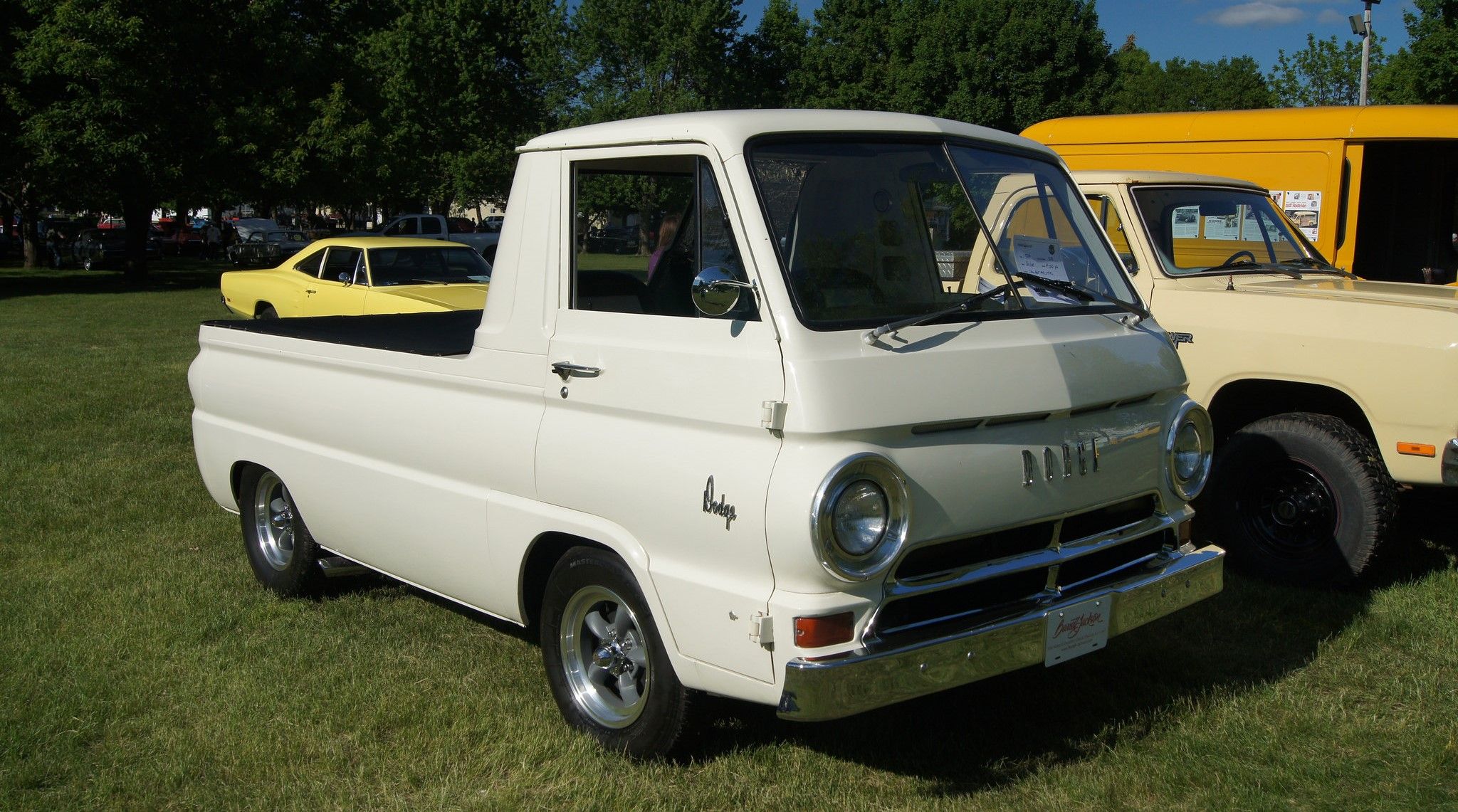 20 Of The Strangest Pickups To Ever Leave The Factory