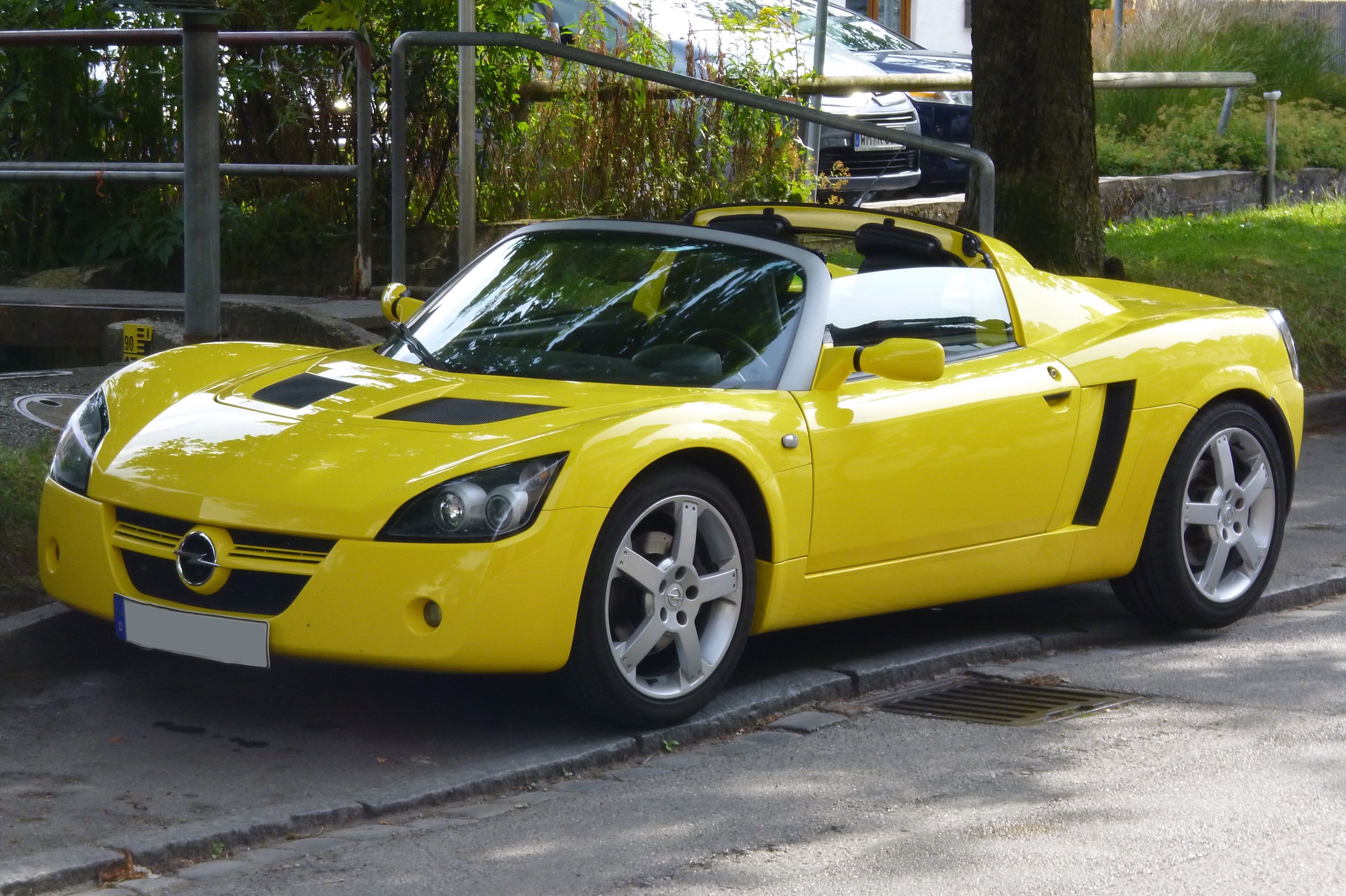 24 Foreign Cars And Trucks Every American Wants To Buy, But Can't