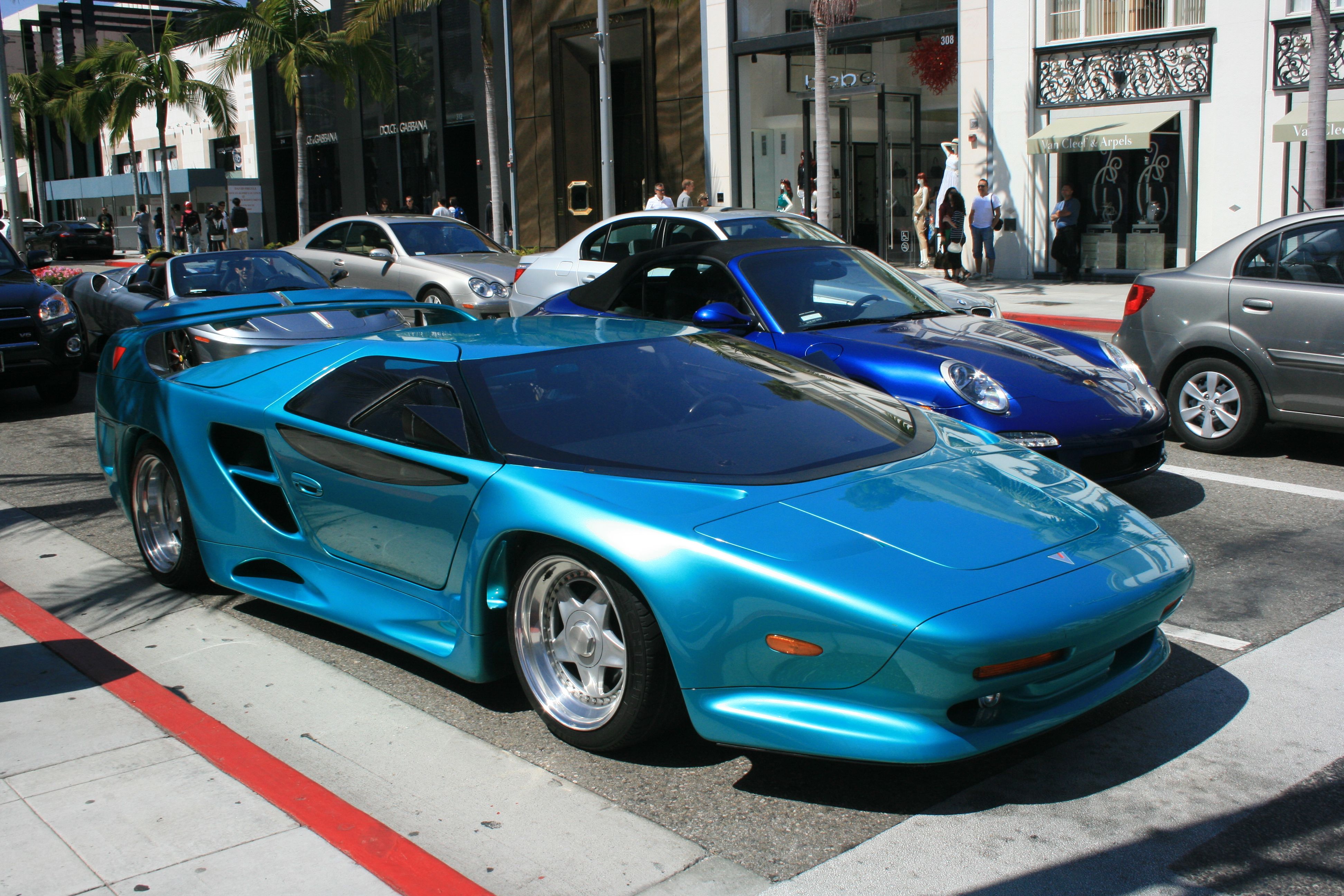 Here's Why The Vector M12 Supercar Never Really Caught On