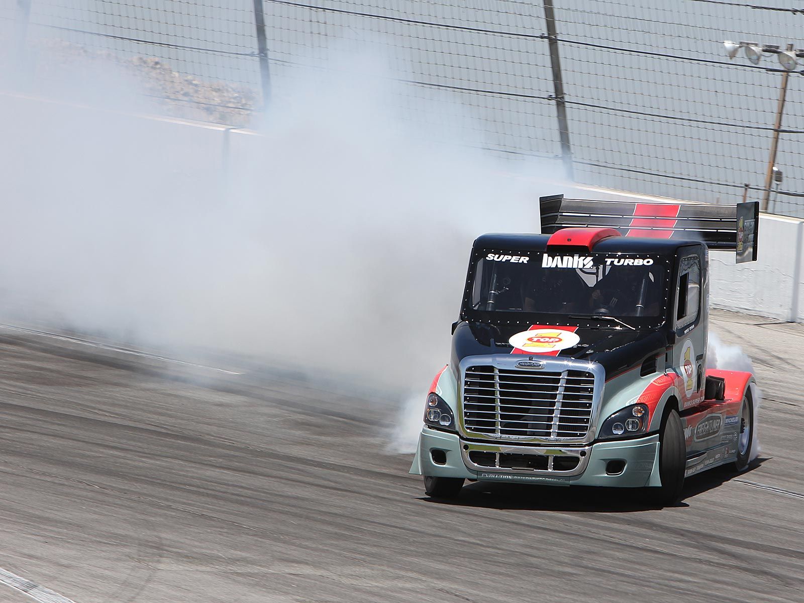 19 Custom Trucks That Outclass Literally Anything Else On Wheels