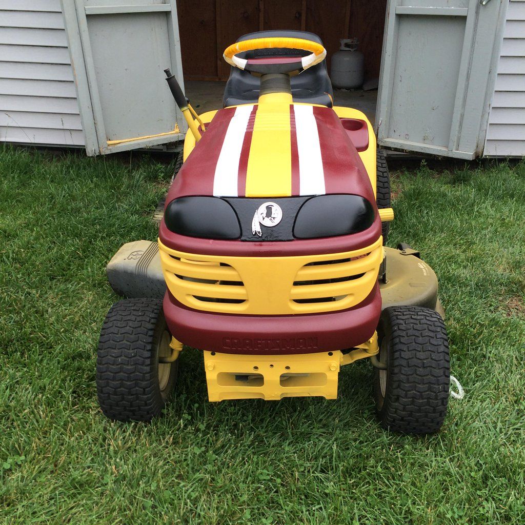 20 NFL Fans Who Went Too Far With Their Car Wraps