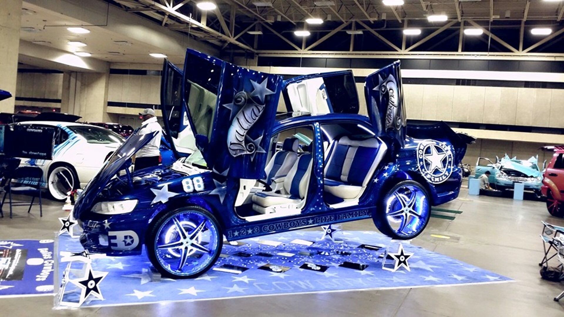 20 NFL Fans Who Went Too Far With Their Car Wraps