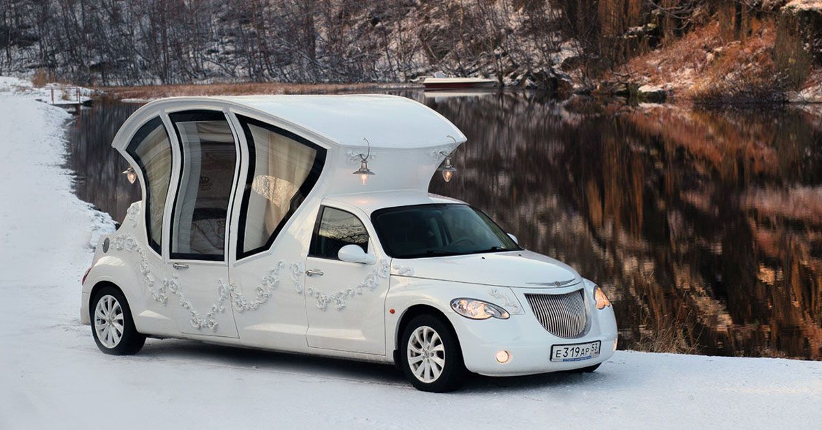 19 Bizarre Car Designs That Made Us Question Reality