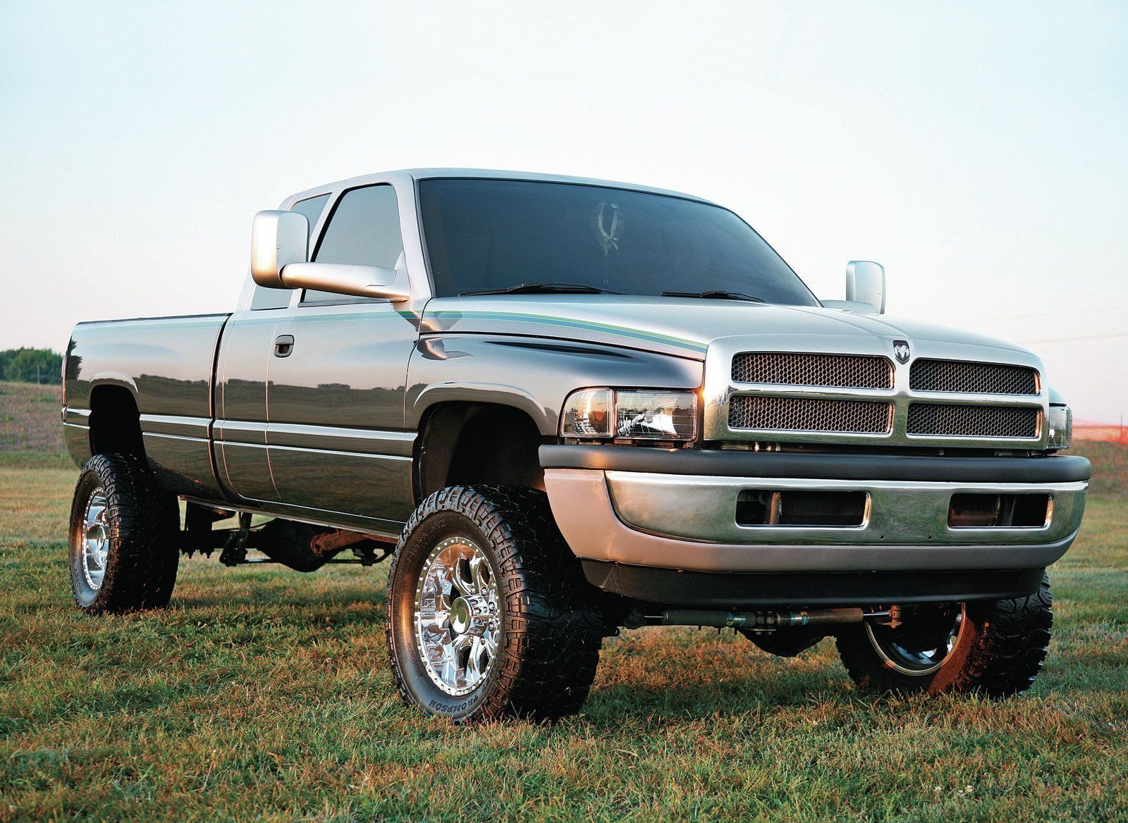 26 Pickups Of The 2000s That Are Really Cheap In 2018