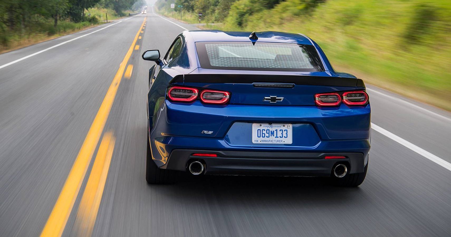 Review - 2019 Chevrolet Camaro 1LE Turbo - Entry-Level Track Fun