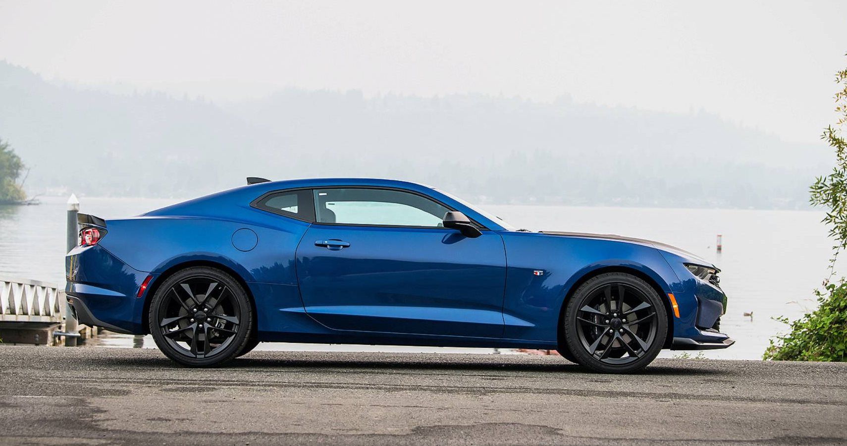 Review - 2019 Chevrolet Camaro 1LE Turbo - Entry-Level Track Fun