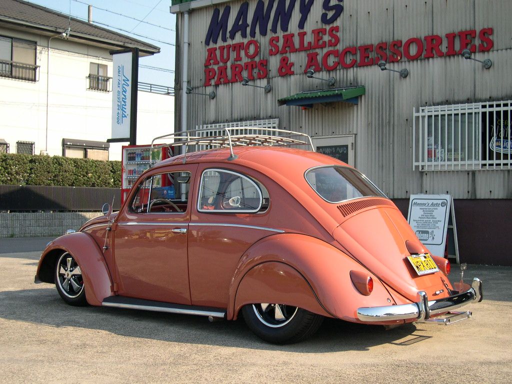 20 Troubling Pictures Of Fender Skirts On Cars