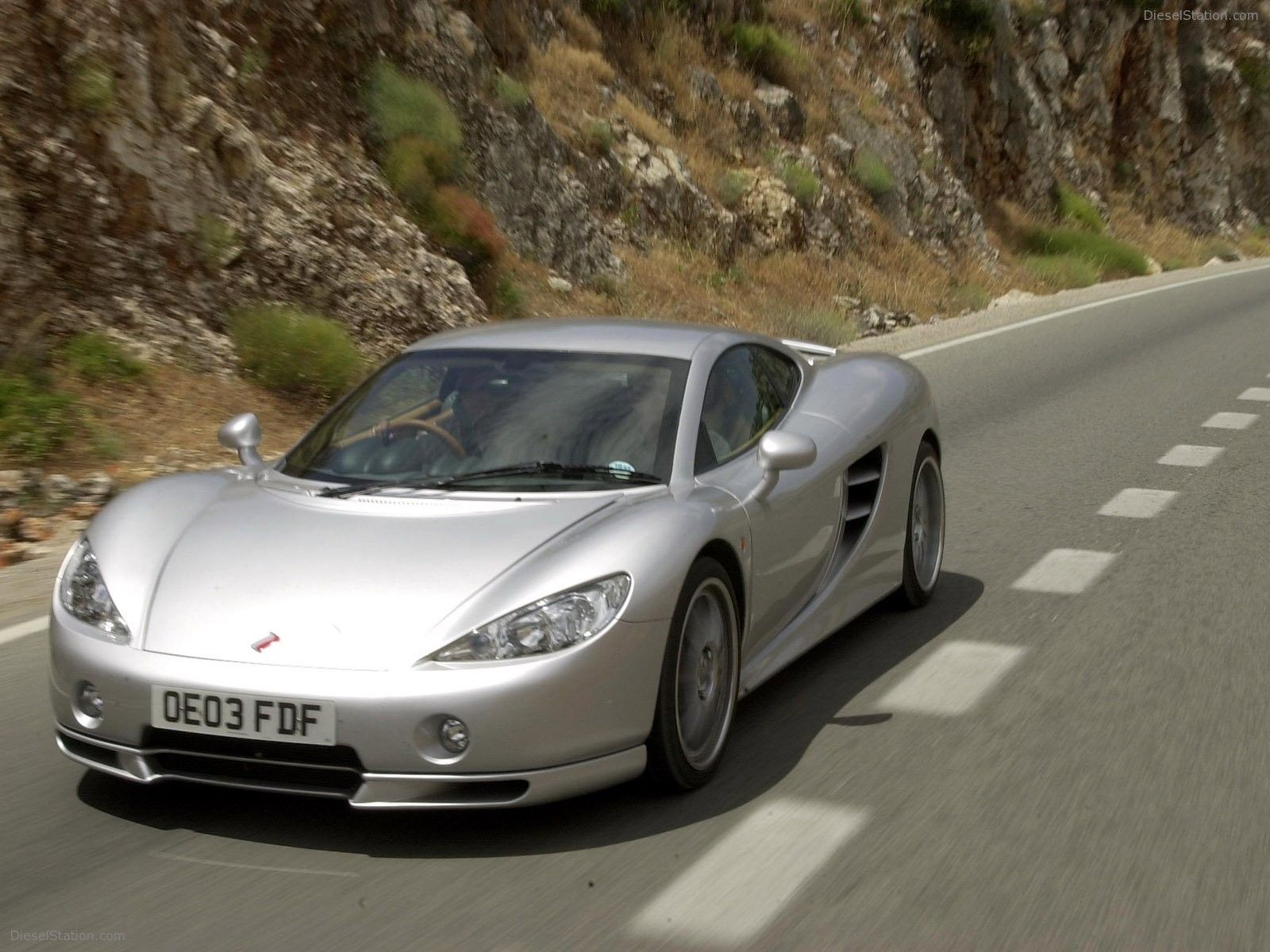 15 Supercars From The 2000s Everyone Forgot About