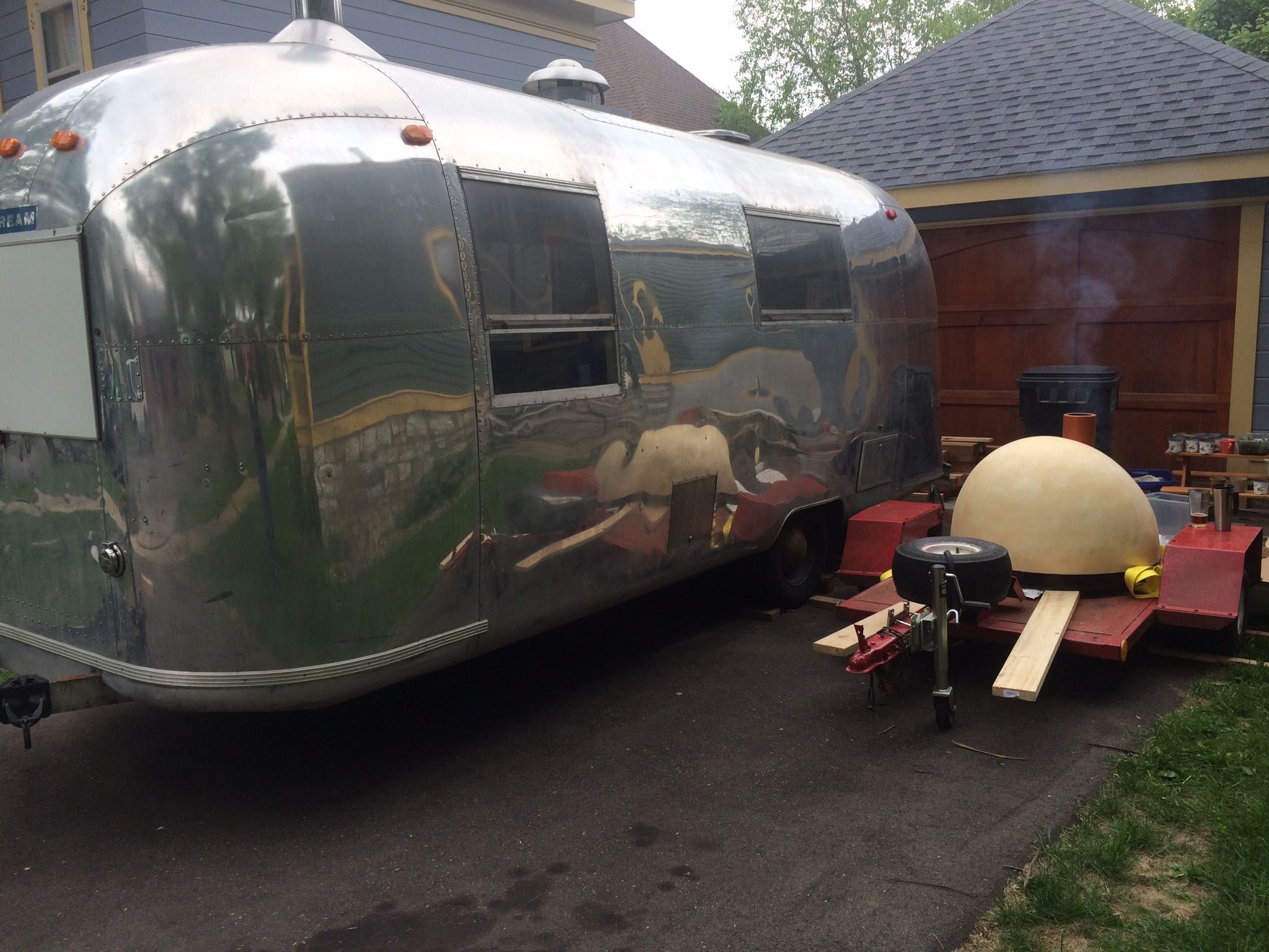 10 Of The Sickest DIY Trailers (And 10 That'll Raise Eyebrows)