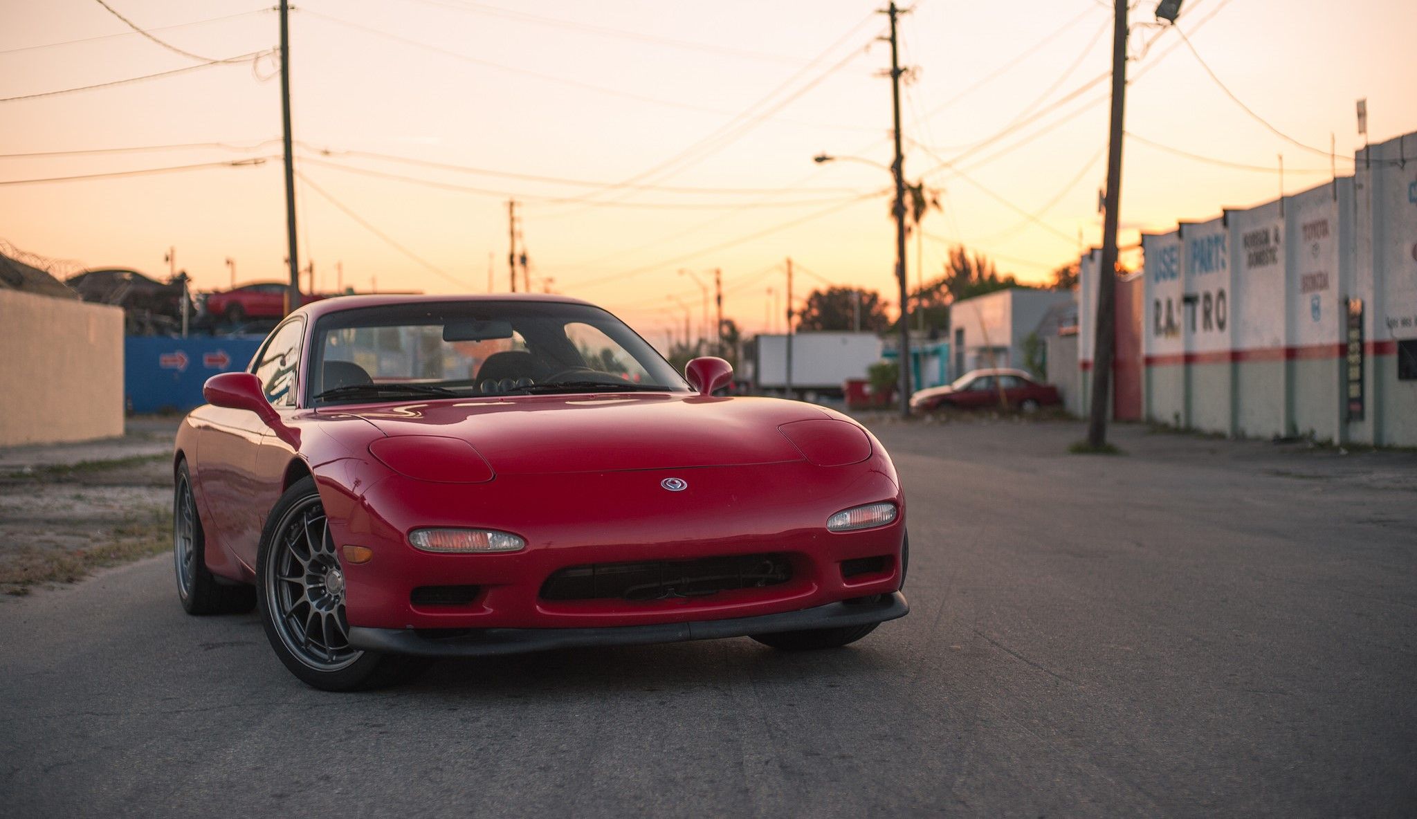 10 Cars That Left Us Too Soon (And 10 That Couldn't Disappear Fast Enough)