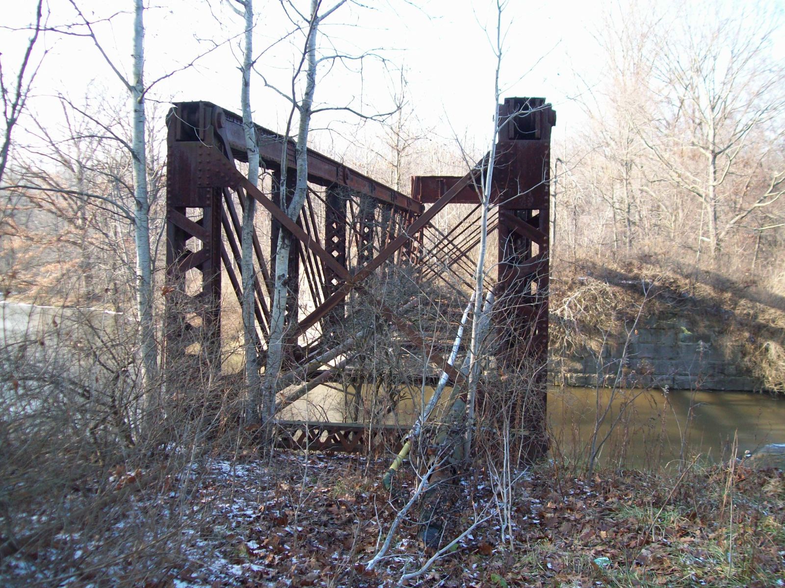 22 Mysterious Photos Of Forgotten Bridges Around The World