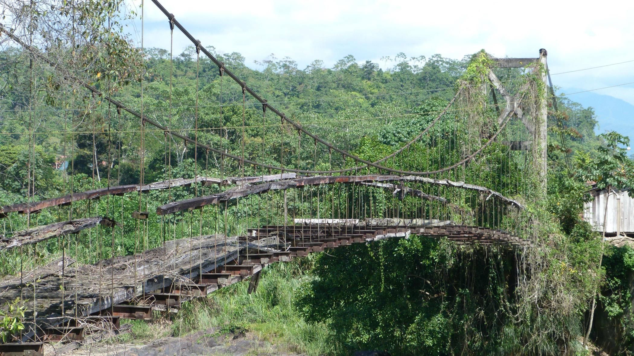 22 Mysterious Photos Of Forgotten Bridges Around The World