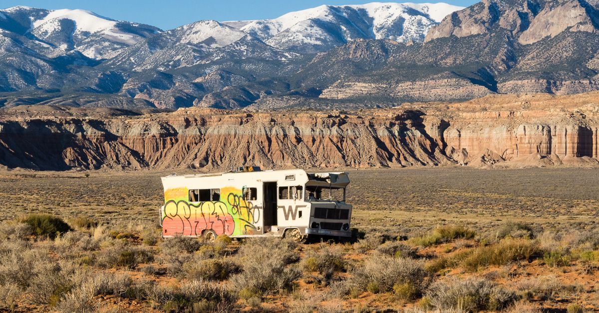 17 Mysterious Photos Of RVs Left To Rust