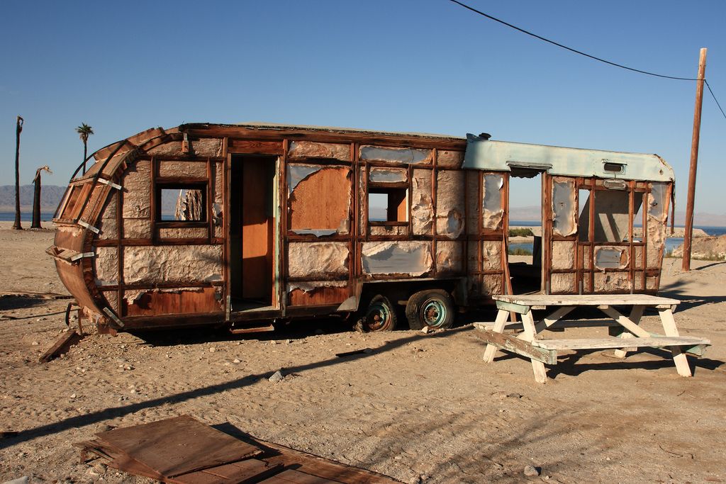 17 Mysterious Photos Of RVs Left To Rust