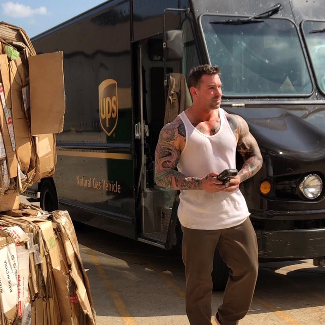 19 Things People Don’t Know About UPS Drivers