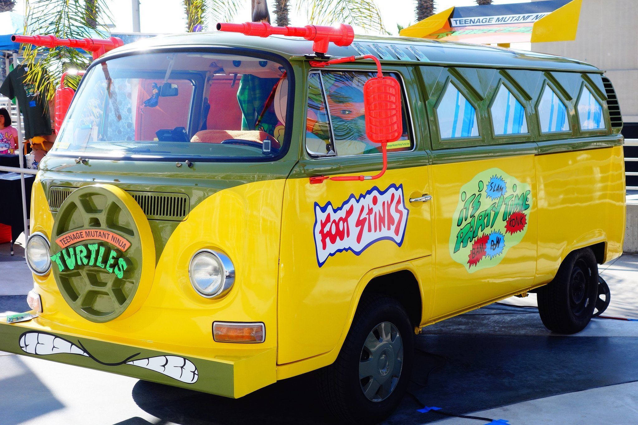 8 Van Paint Jobs That Make Our Eyes Hurt (And 9 Worthy Of Picasso)