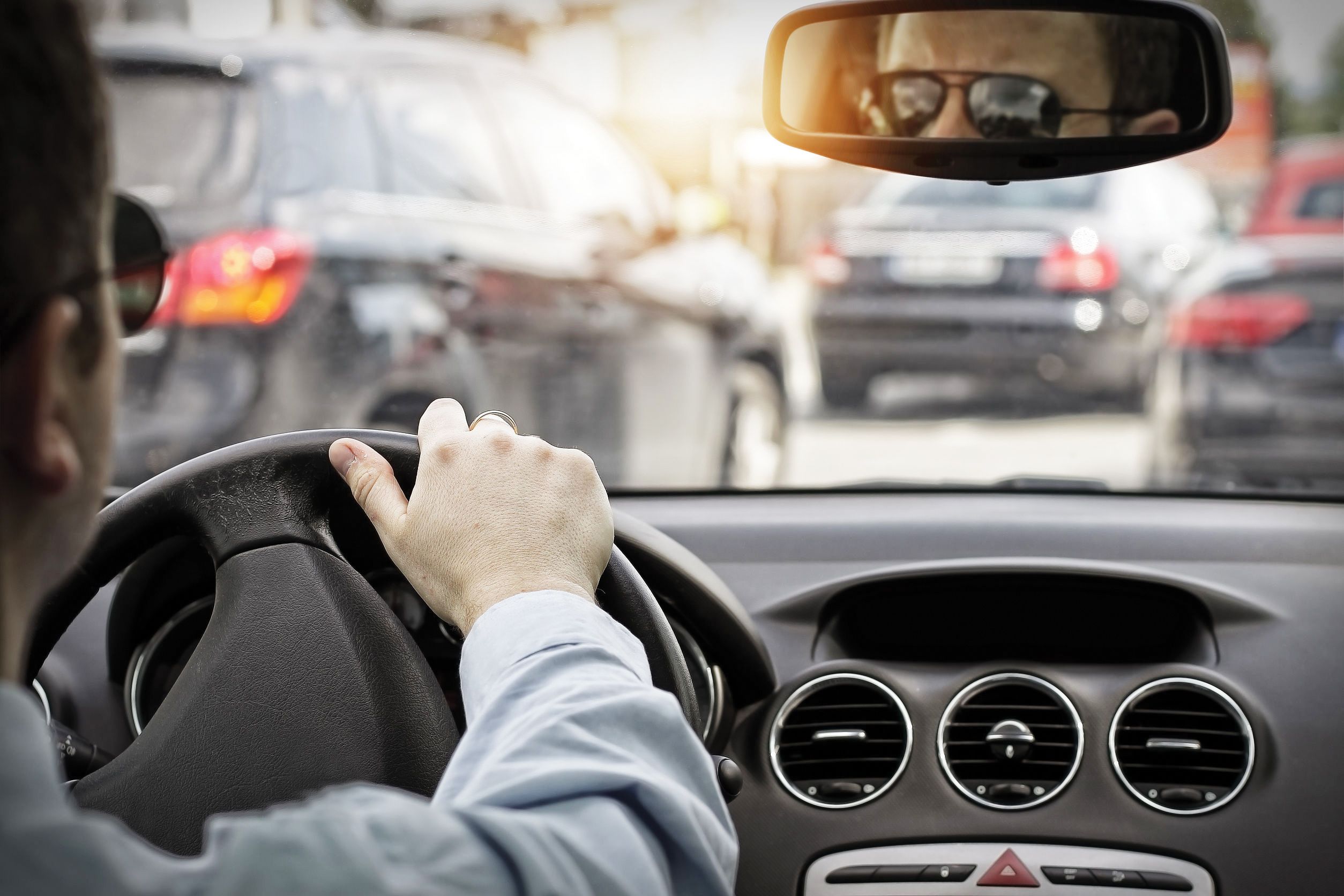 15 Unusual Driving Rules Around The World