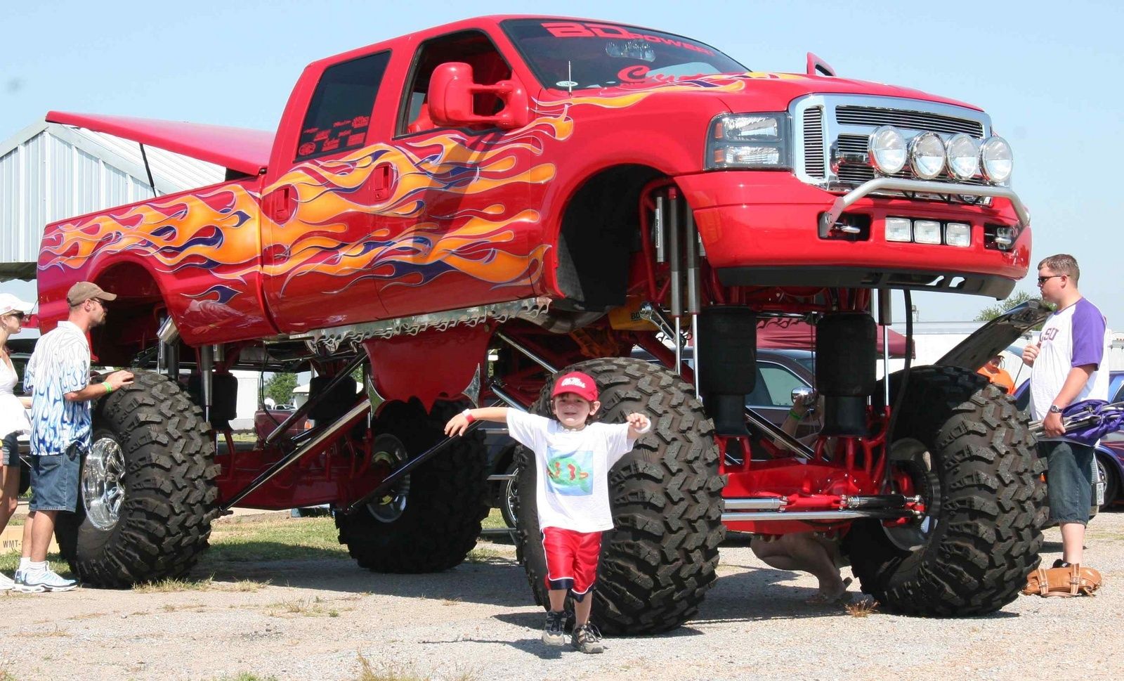 20 Lifted Trucks We Might Struggle To Get Inside (Because They're ...
