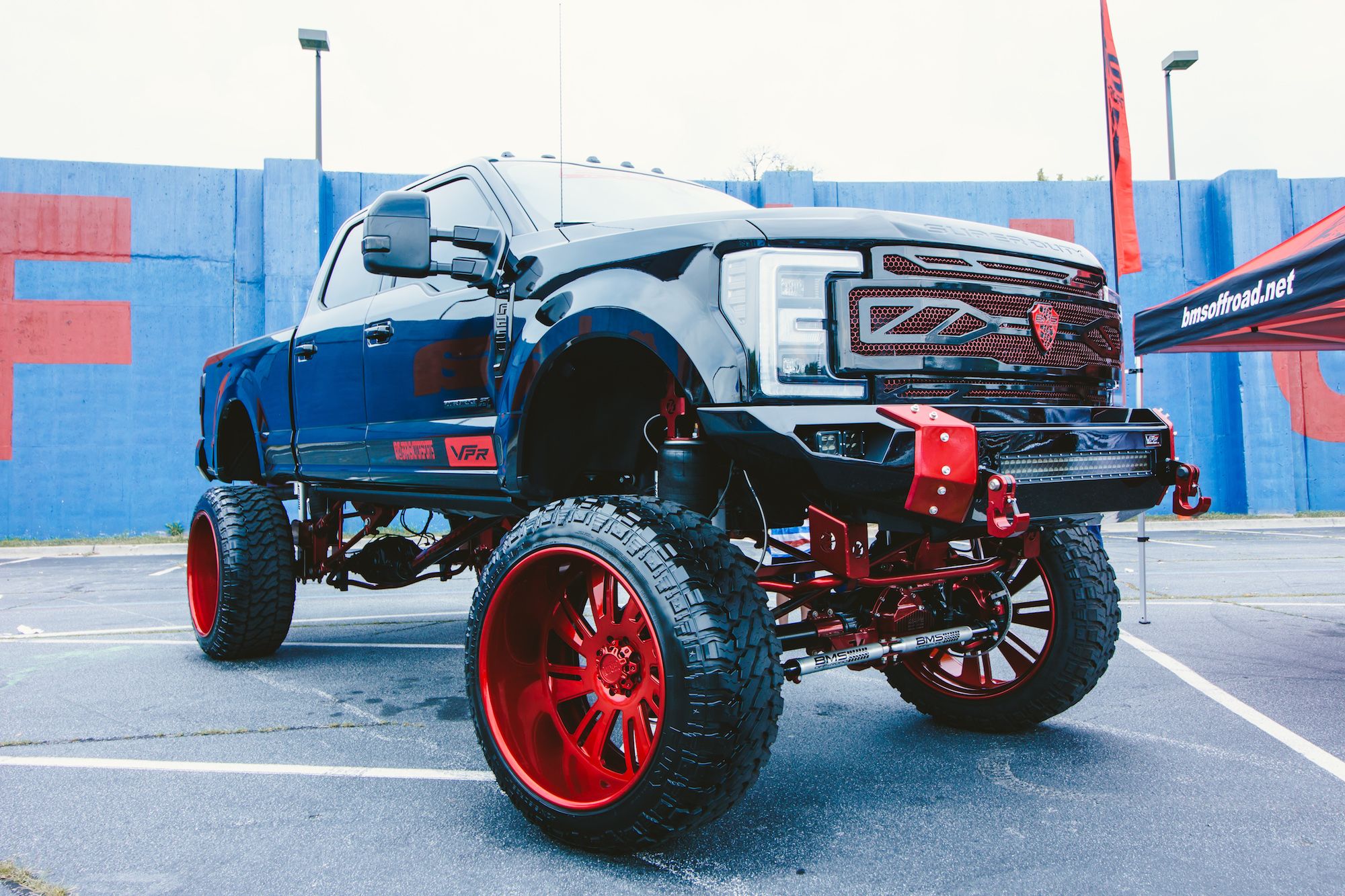 20 Lifted Trucks We Might Struggle To Get Inside (Because They're ...