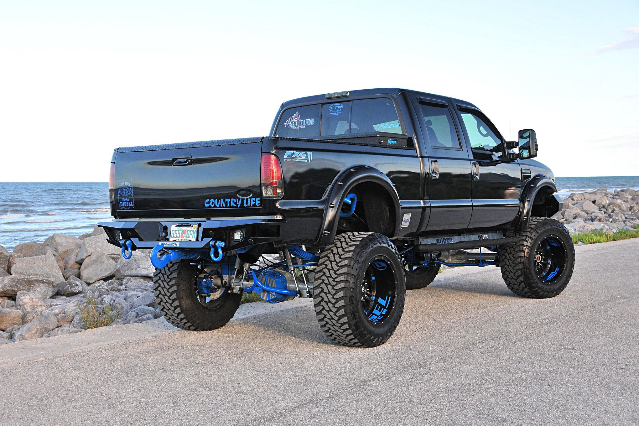 20 Lifted Trucks We Might Struggle To Get Inside (Because They're ...
