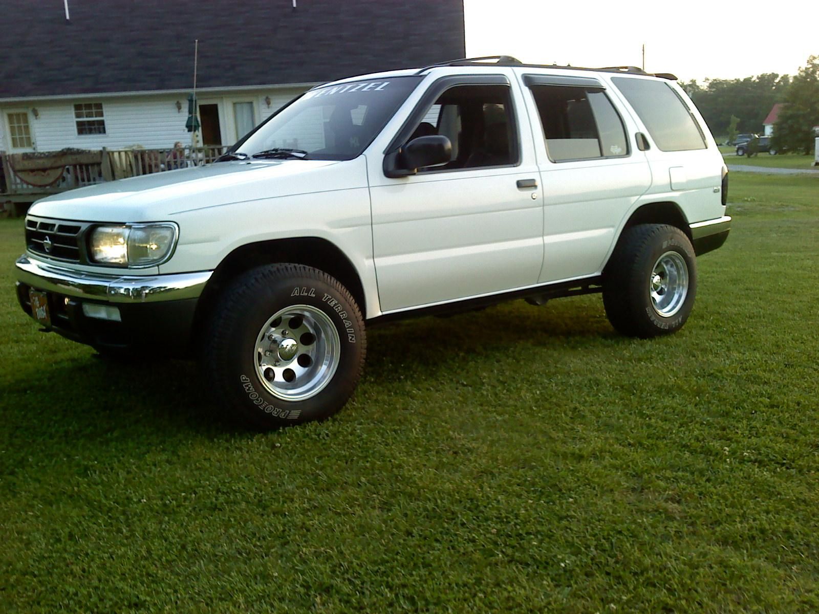 20 Old School SUVs Built For The Back Country