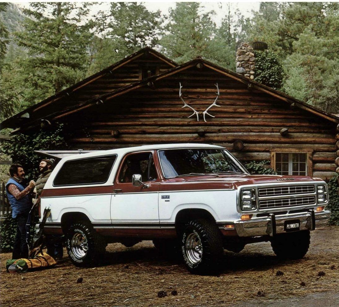 20 Old School SUVs Built For The Back Country