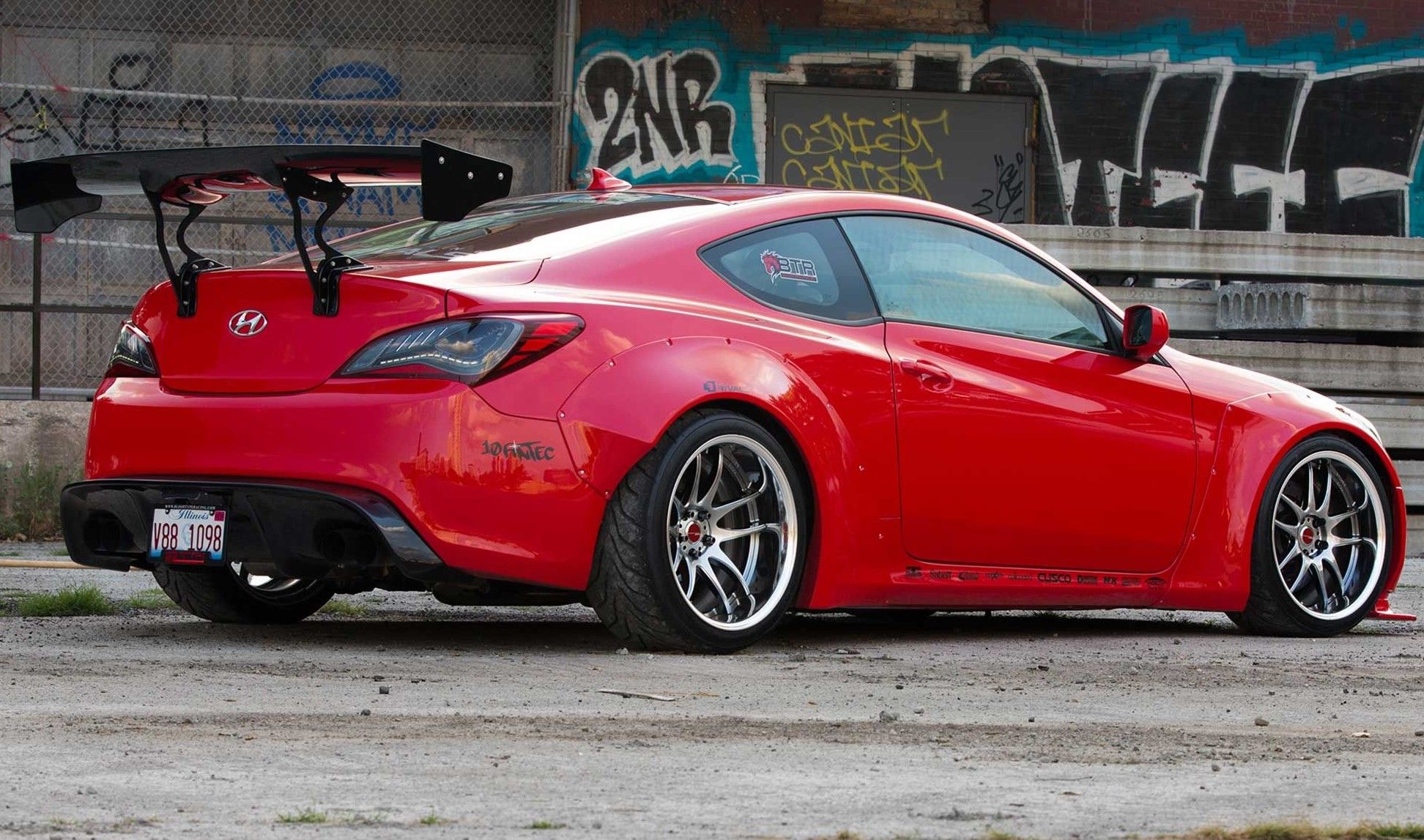 28 Cheap Cars We Can Easily Turn Into Racing Machines