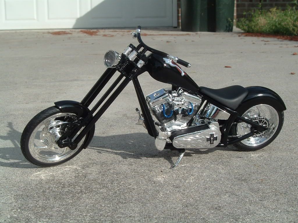 Mayans M.C.: 25 Quick Facts About The Show And Its Motorcycles