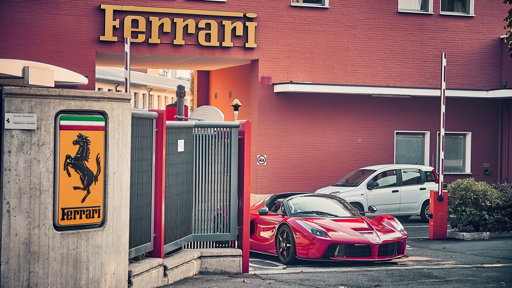 10 Strict Rules Ferrari Owners Must Follow (And 10 The Employees Must ...