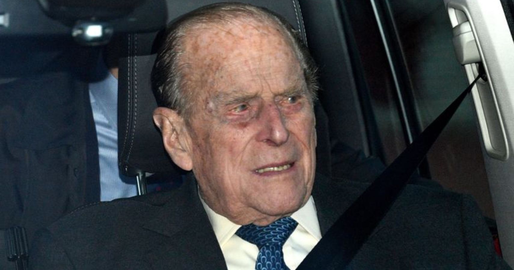 The Duke Of Edinburgh Hands In Driver's License Following Lucky Escape ...