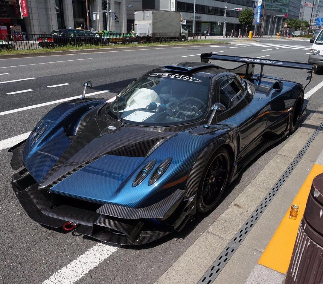 Pagani's Most Drool-Worthy Sports Cars, Ranked