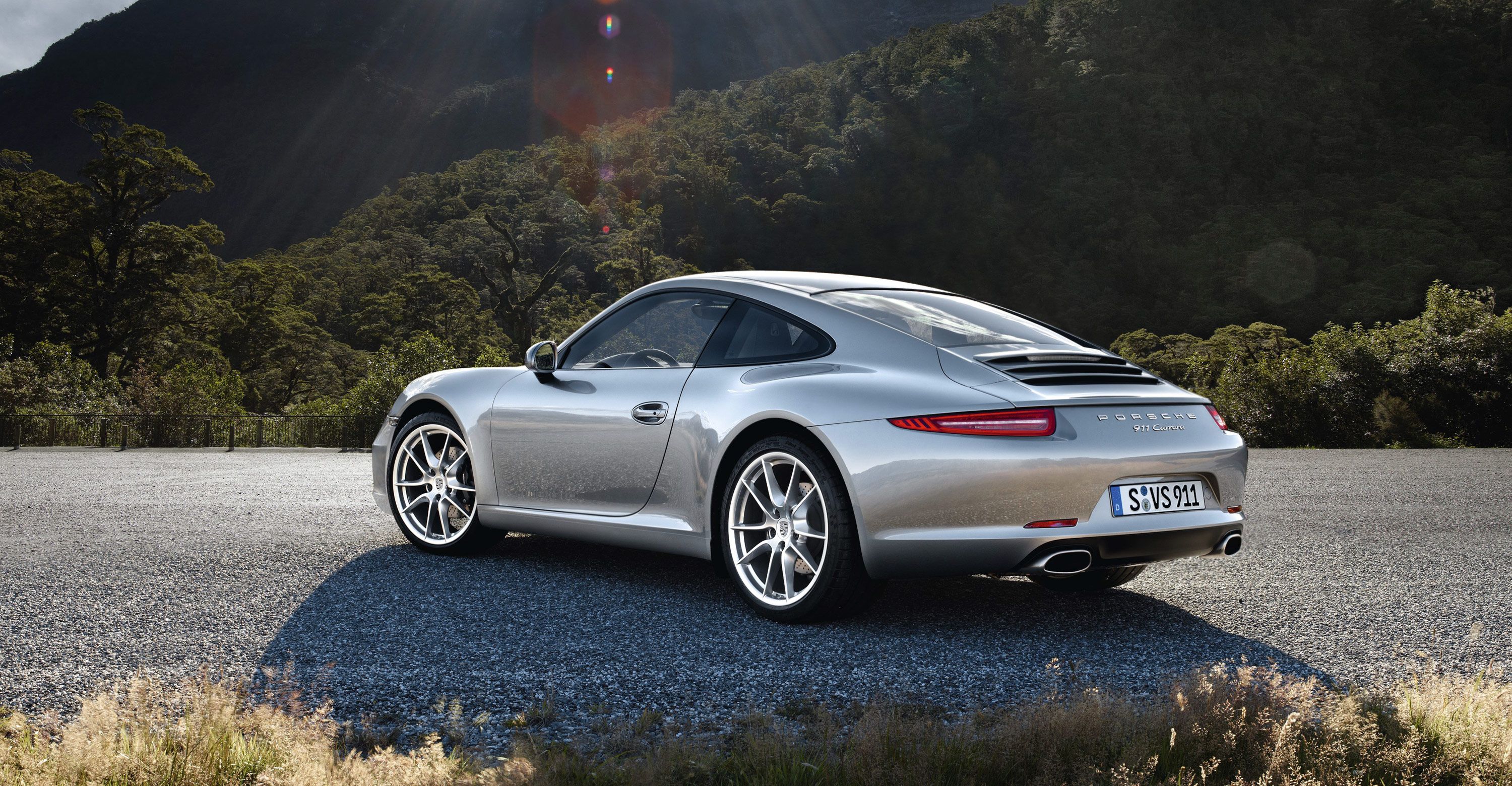 17 Surprising Details About The Porsche 911