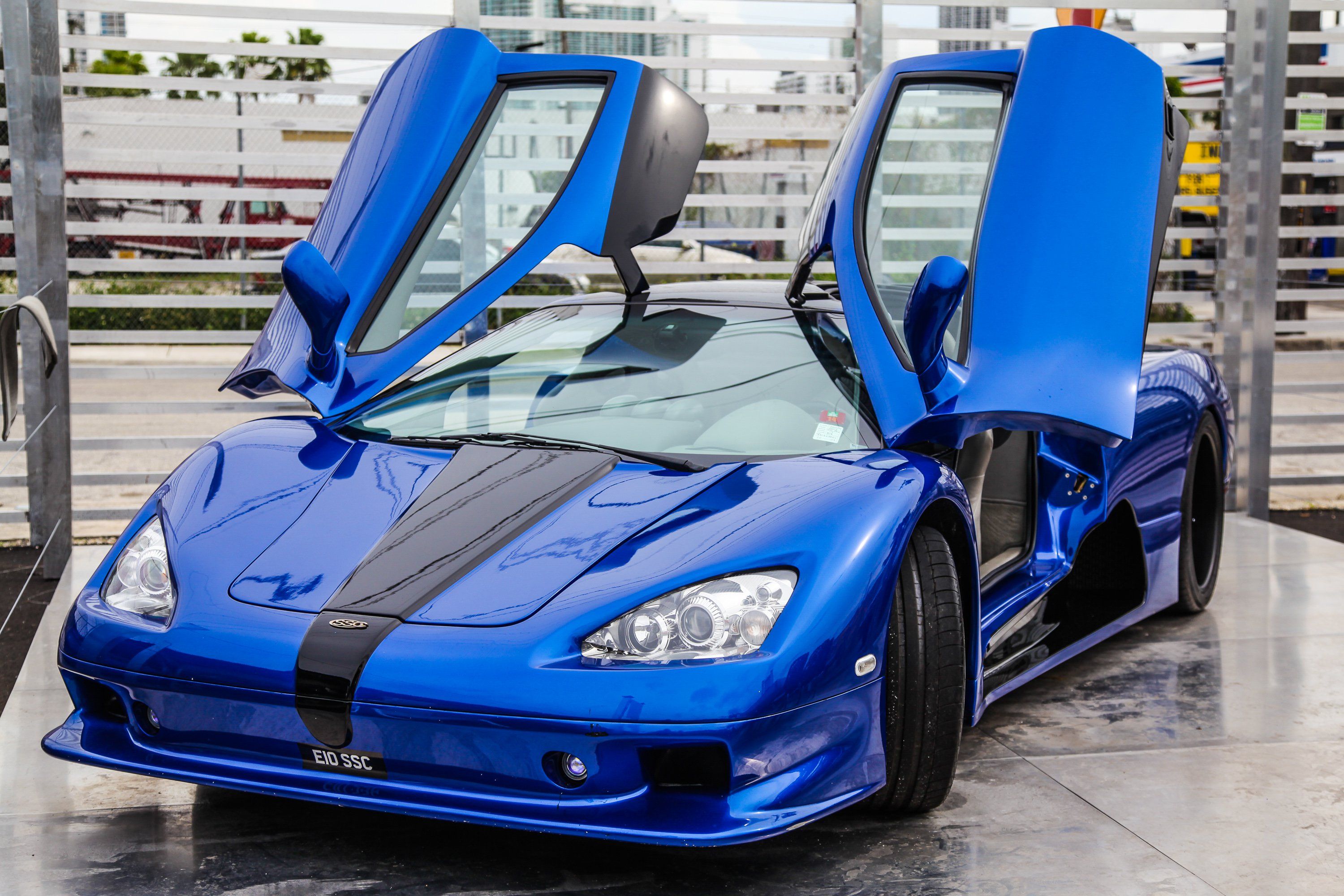 15 Supercars Everyone Loved For 10 Years...But Not Anymore