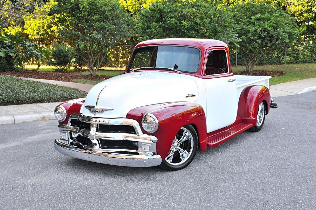 15 Stunning Photos Of Pickup Trucks That Were Modified