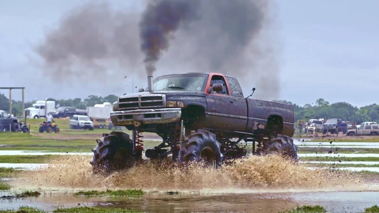 15 Stunning Photos Of Pickup Trucks That Were Modified