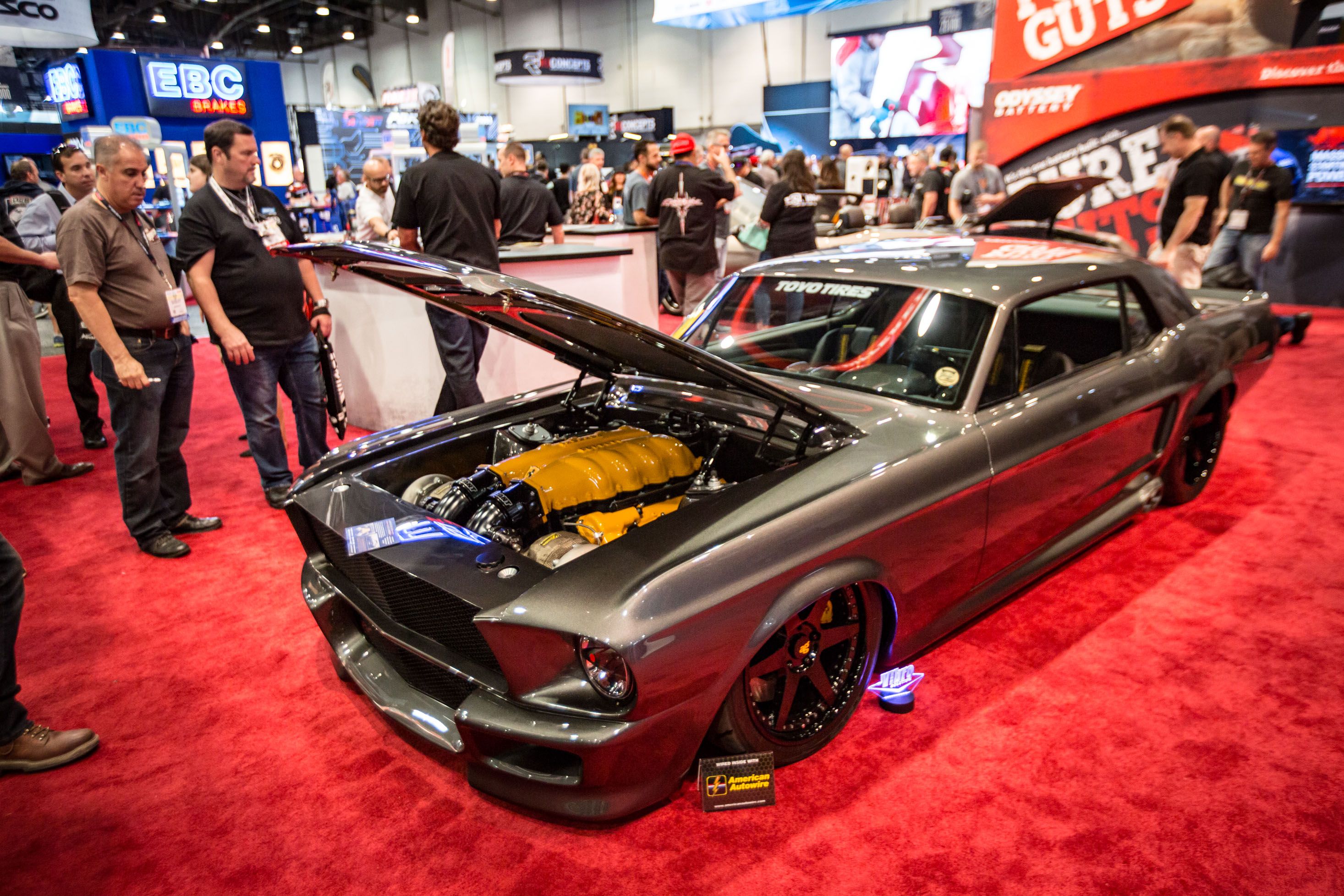 15 Stunning Photos Of Ford Mustangs That Were Modified