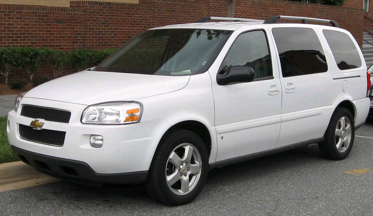15 Of The Most Hated Cars From The 2000s
