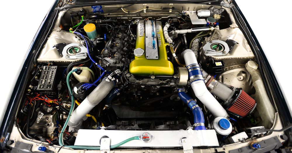 Black And Blue 1991 Nissan R32 Is Mean In All The Right Places