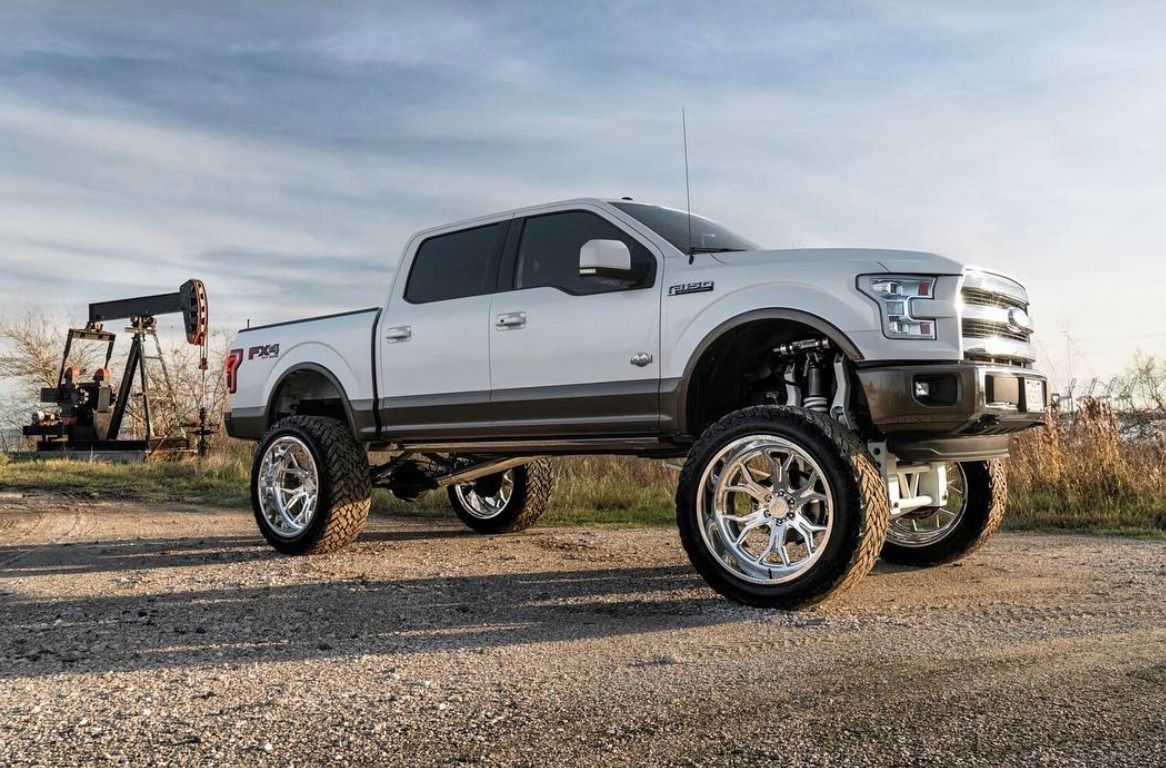 15 Incredible Photos Of Sick Modified And Personalized Pickup Trucks