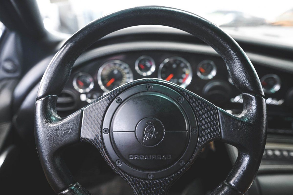 15 Of The Ugliest Steering Wheels Car Companies Got Away With