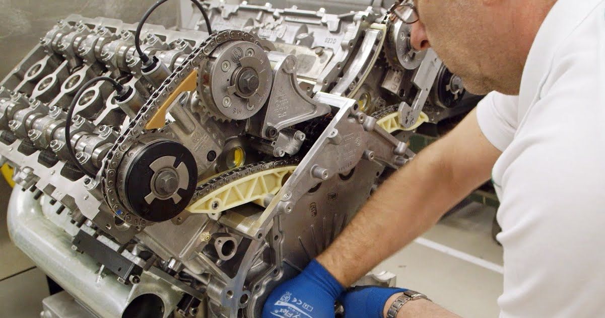 Watch A Bentley Twin-Turbo W-12 Get Built In 12 Minutes
