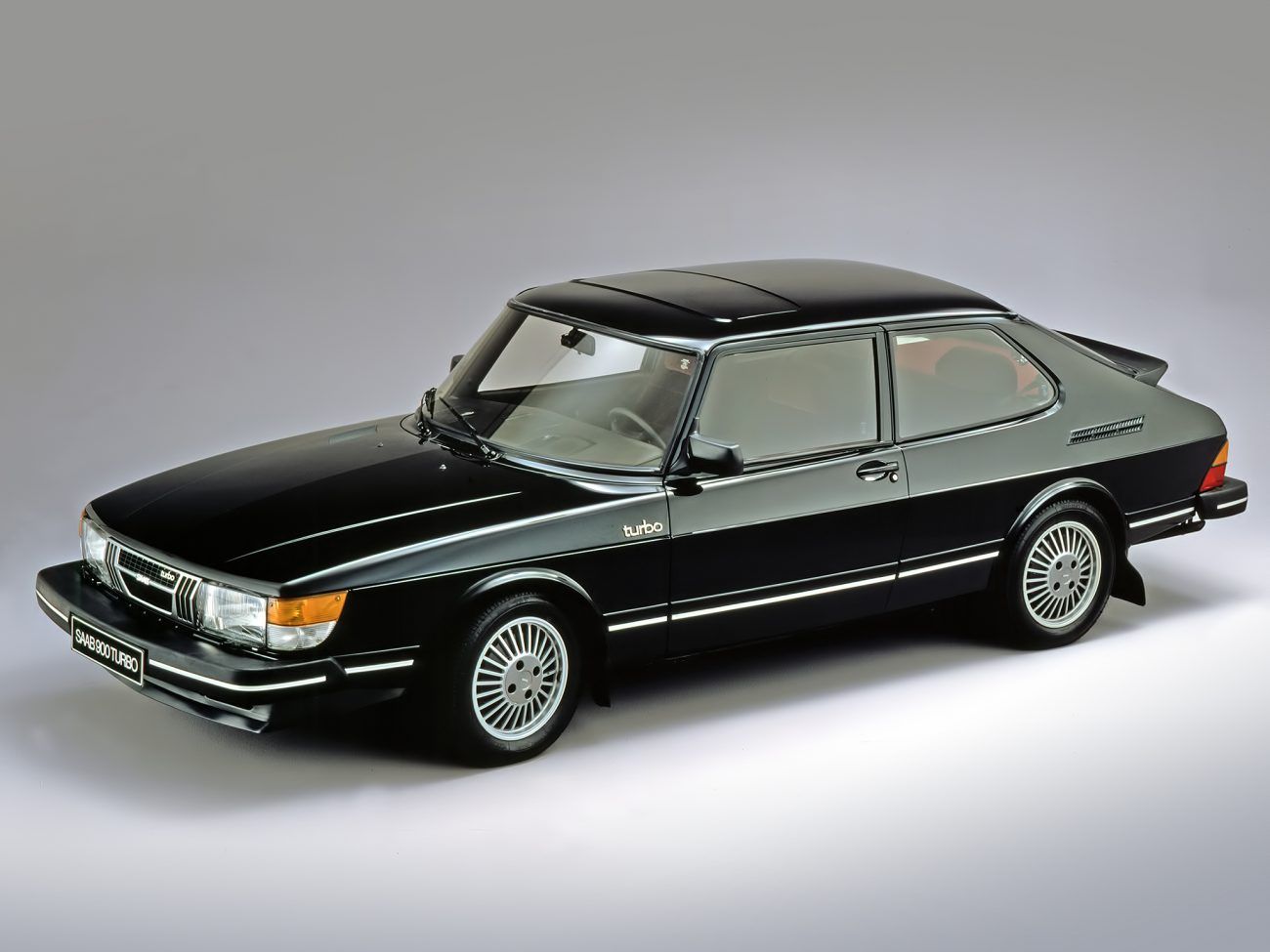 15 Sports Cars We Used To Love In The '80s... But Not Anymore
