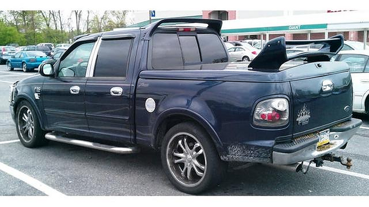 15 Photos Of Ugly, Weird, And Wonderful Modified Trucks