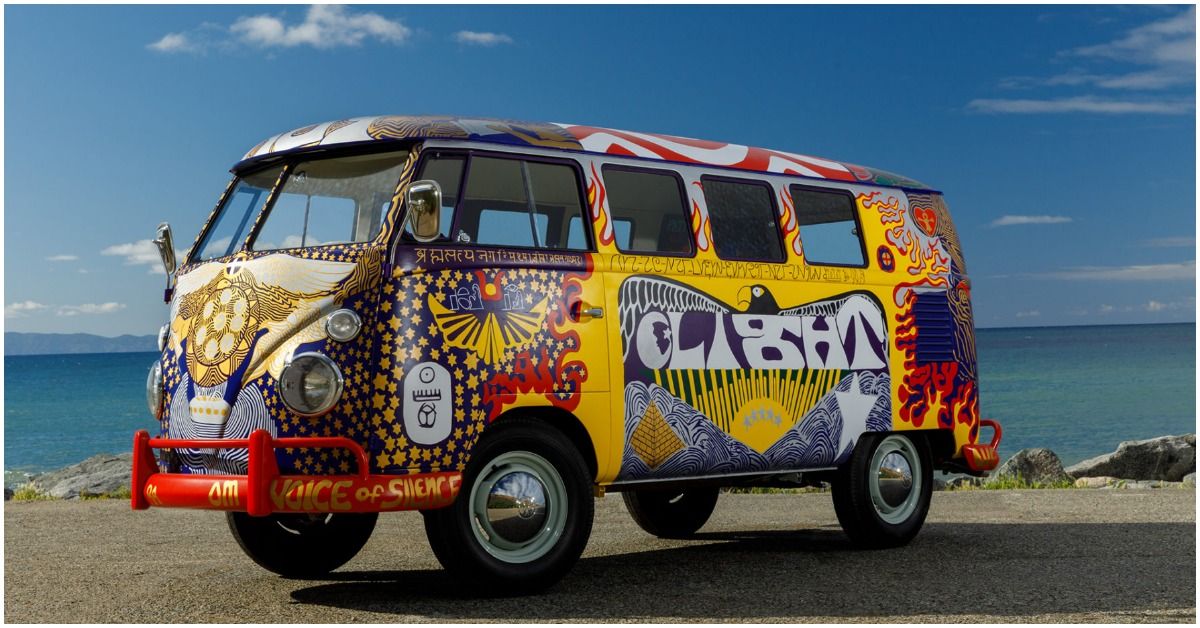 15 Stunning Images Of The VW Bus That Made Us Fall In Love All Over Again