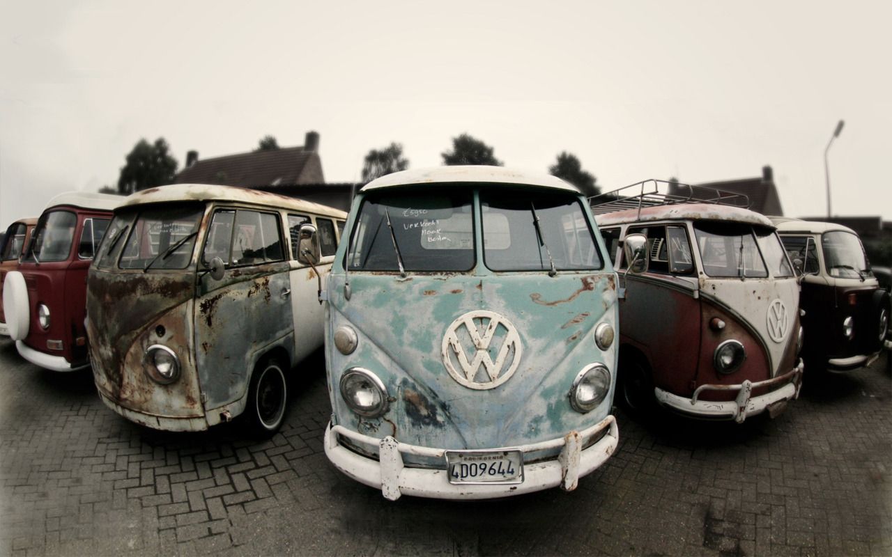 15 Stunning Images Of The VW Bus That Made Us Fall In Love All Over Again