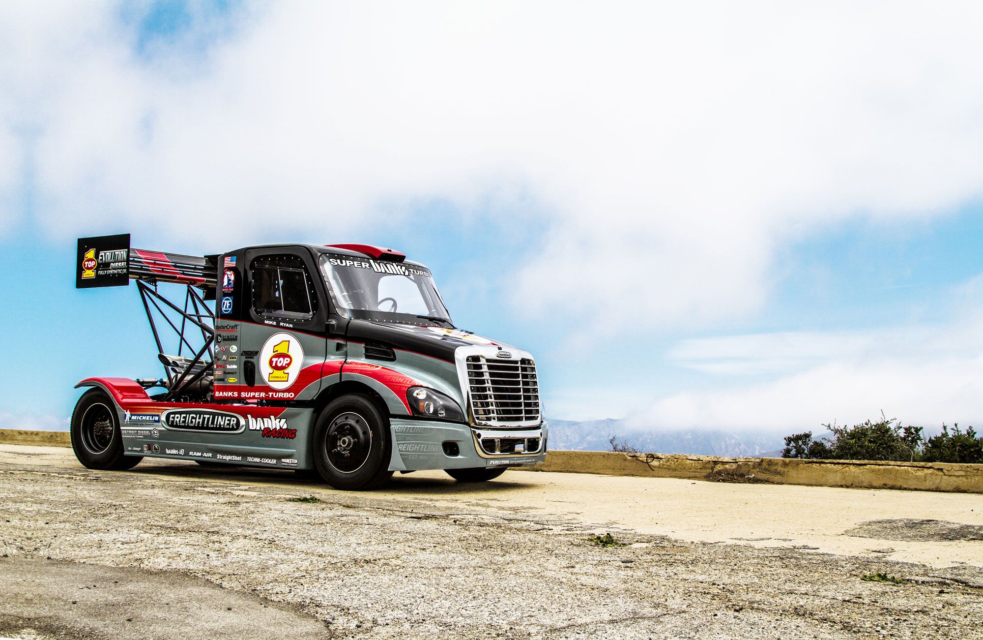 15 Modded Big Rigs That Would Make West Coast Customs Proud