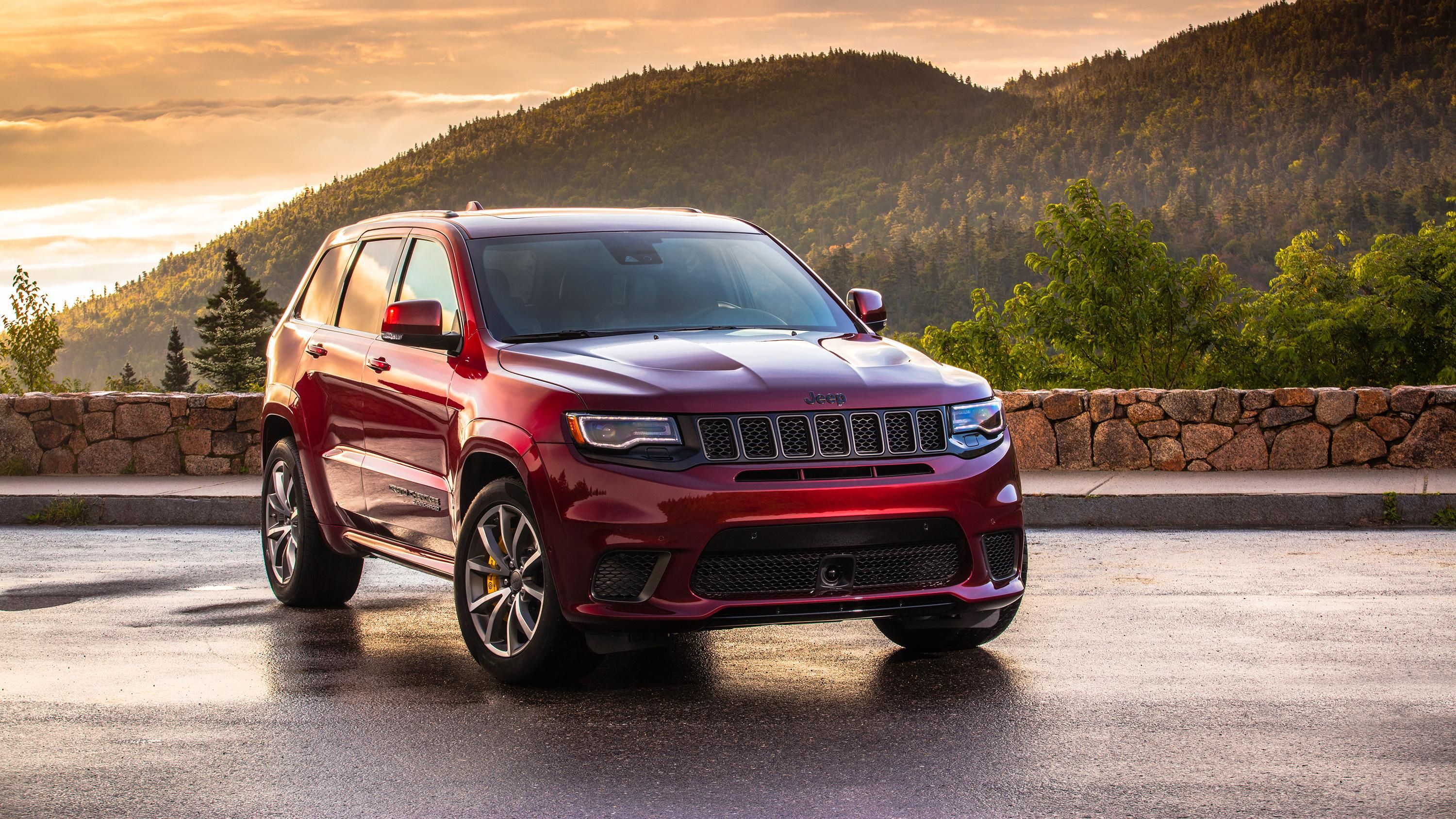 What You Should Know About The 2020 Jeep Grand Cherokee Trackhawk