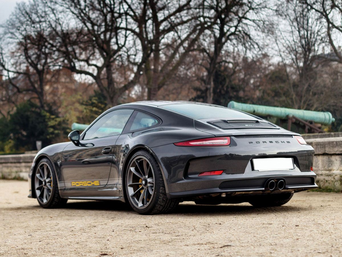 What We Now Know About The Porsche 911 R