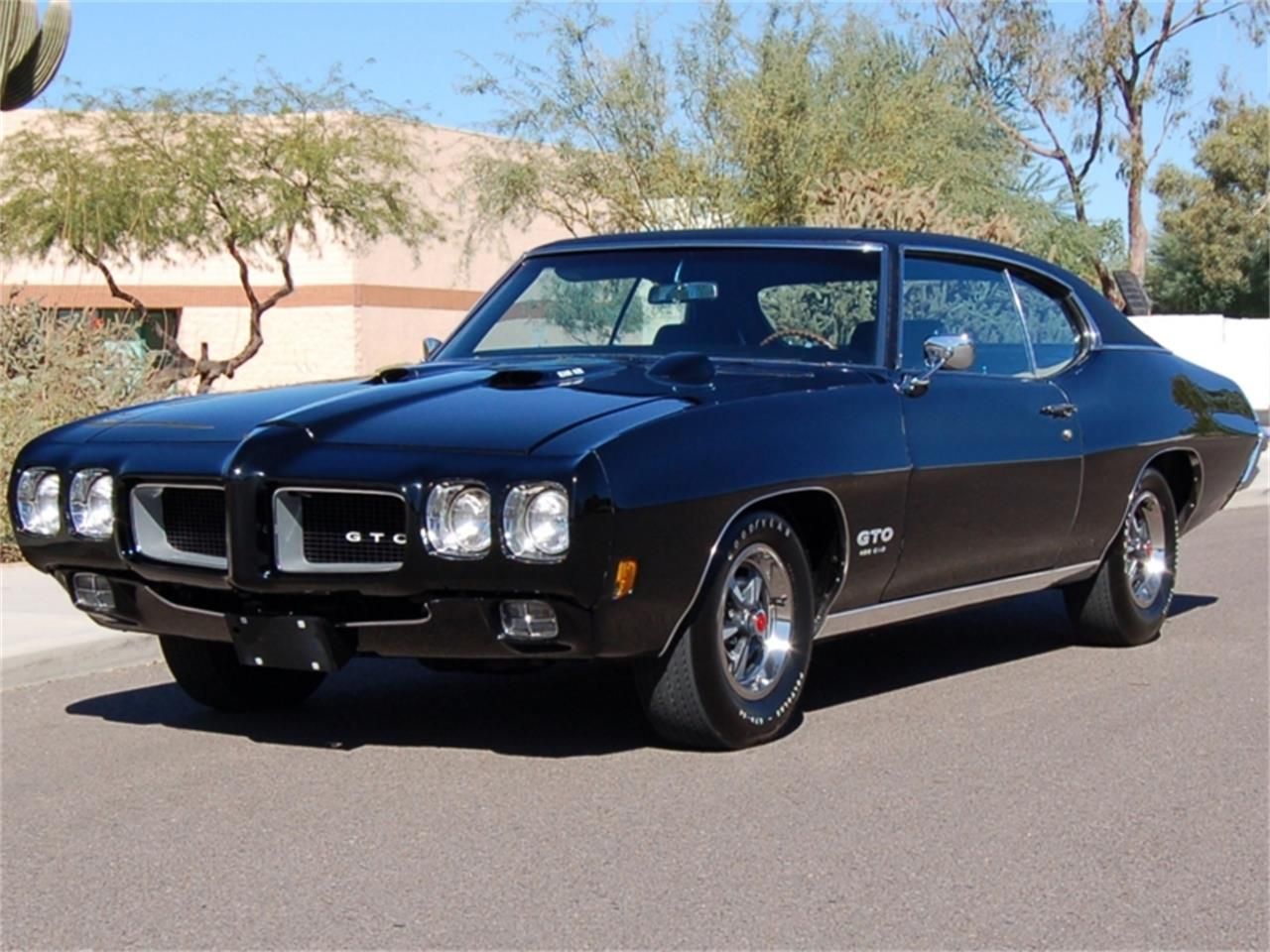 15 Of The Sickest V8 Engine Muscle Cars Of The Last 50 Years